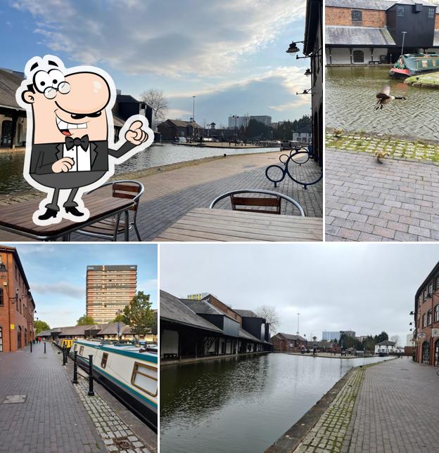 Playwrights Cafe - Coventry Canal Basin, Coventry - Restaurant menu ...